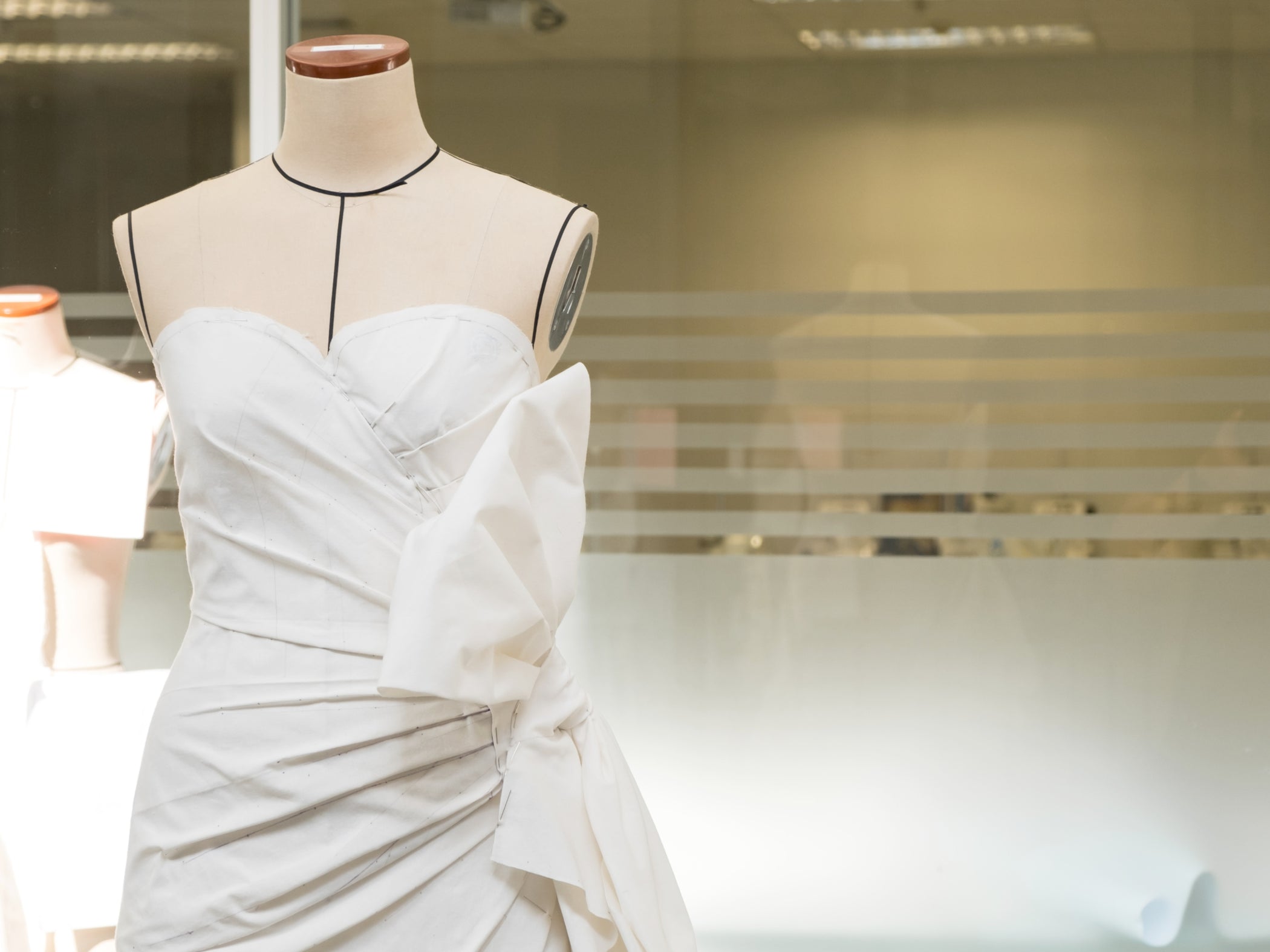 Drapeado: ¿en qué consiste esta técnica? – Chio Lecca Fashion School